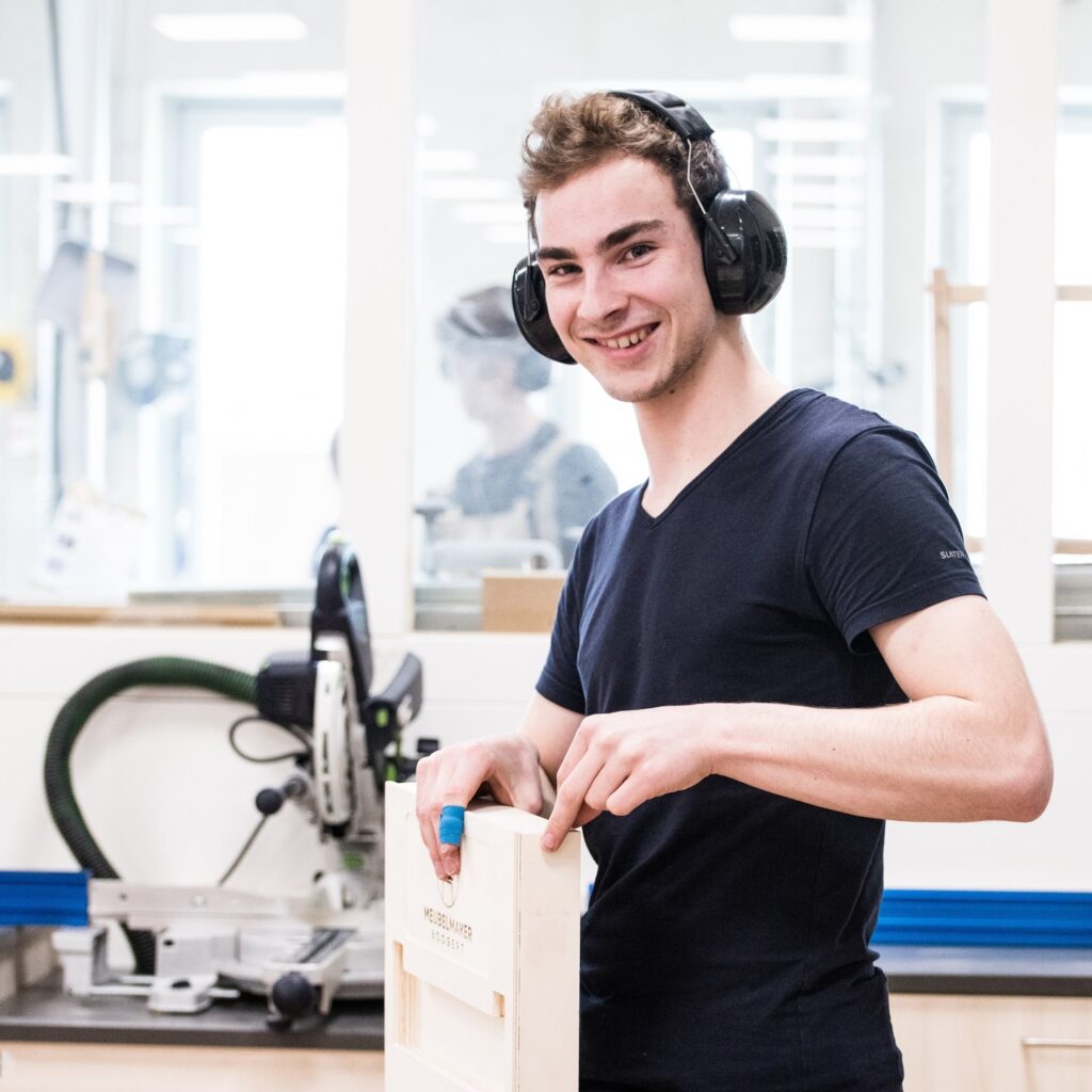 Het gezicht achter… – Meubelmaker boogert